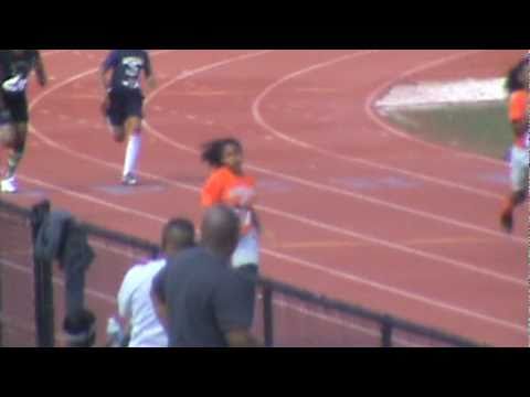 Dericka 200 Meter run ( Djai )