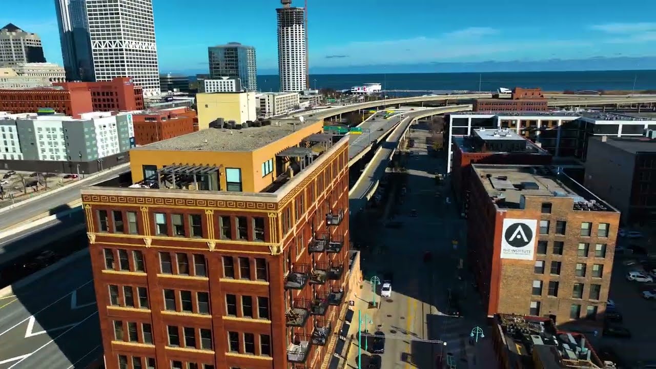 400 N Broadway, Unit 903