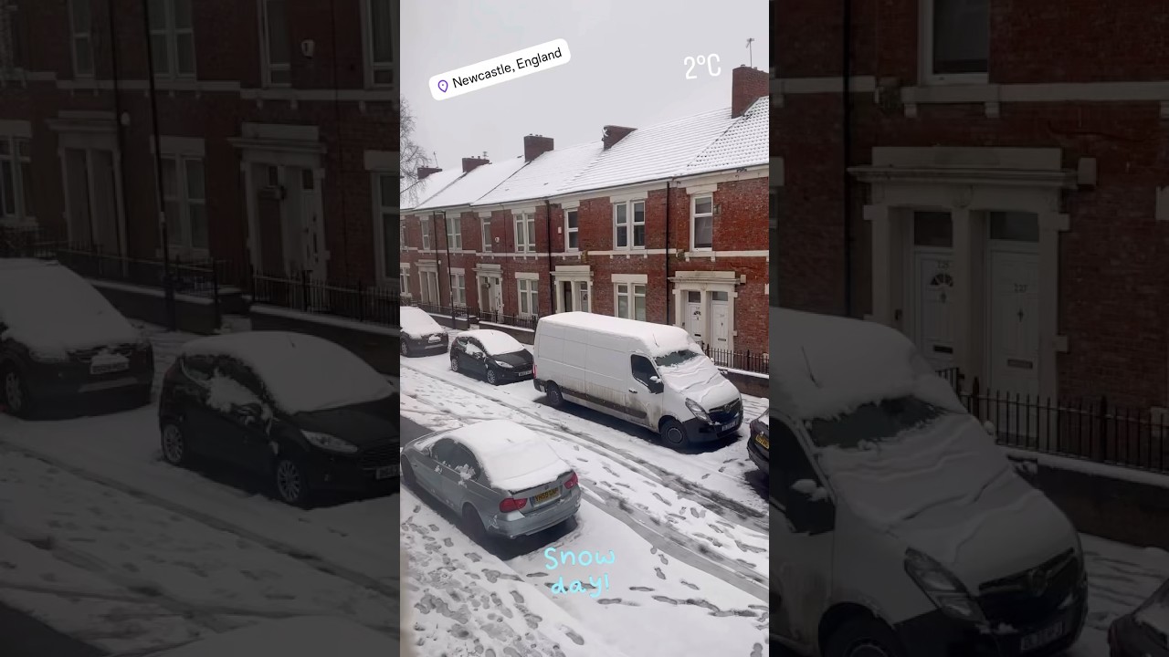 1st Snowfall of 2025 in England,UK #snow #snowfall #snowwhite #winter #2025 #firstsnow