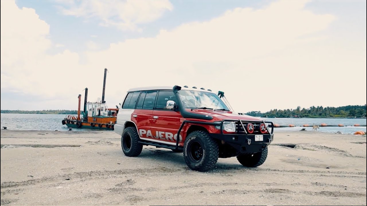 PRAD4x4 Equipped Mitsubishi Pajero | 4X4 Offroad Accessories | Heavy-duty XPD Bumpers & Rocksliders
