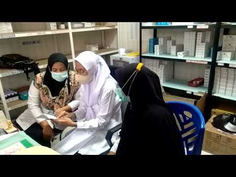 SOSIALISASI PENGKAJIAN RESEP MELALUI SPO ALUR PELAYANAN RESEP DI RUANG FARMASI KPD PETUGAS FARMASI