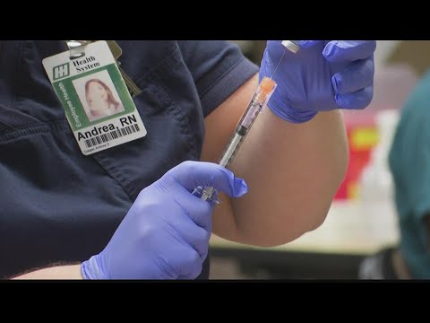 First Huntsville Hospital health workers vaccinated for COVID-19