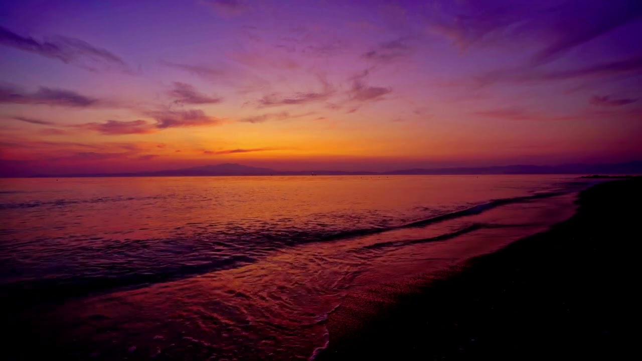 SUNSET RELAXING | BEAUTIFUL | BEACH VIBES | PURPLE SUNSET | CALM | WAVES | 4K