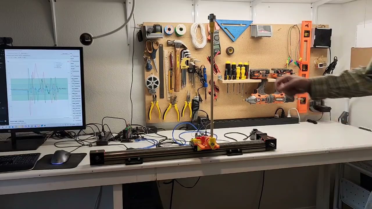 Inverted pendulum LQR control project (Improved control software)
