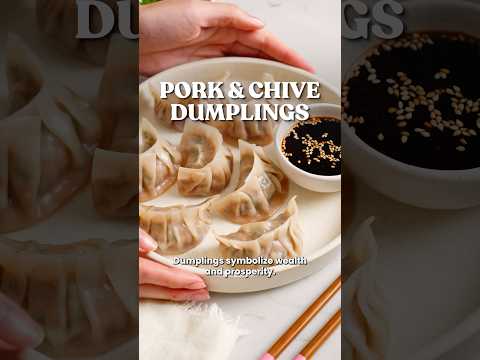 These homemade Pork & Chive Dumplings 🤤 #easyrecipe
