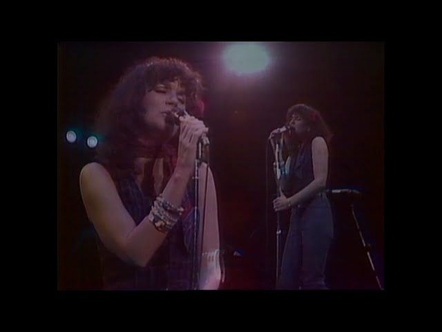 Linda Ronstadt - Blue Bayou Lyrics And Videos