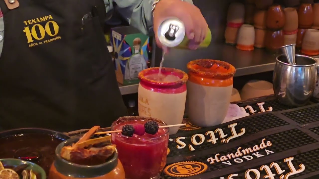 Making Drinks in Salón Tenampa at Plaza Garibaldi of Cuauhtémoc in Mexico City (CDMX)