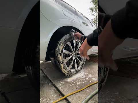 How to wow a new client with a basic package. | Miami Mobile Detailing.