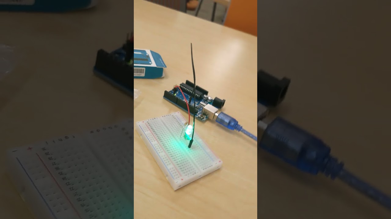 EE 280 Lab 2 Cycling LED