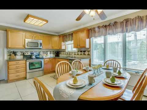 433 Astor Dr, Sayville, NY 11782