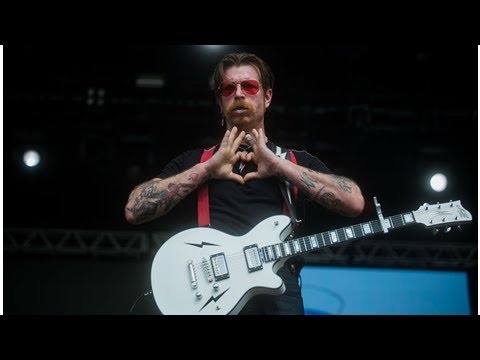 Eagles of Death Metal's Jesse Hughes apologises to student gun protestors - NME
