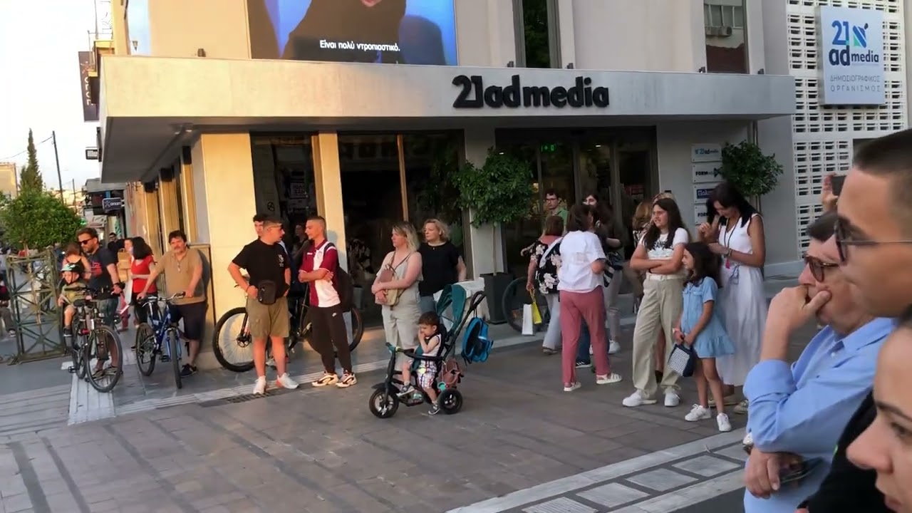 "Μέθυσαν" από μελωδίες οι Λαρισαίοι στο Αρχαίο Θέατρο - Η Φιλαρμονική ...