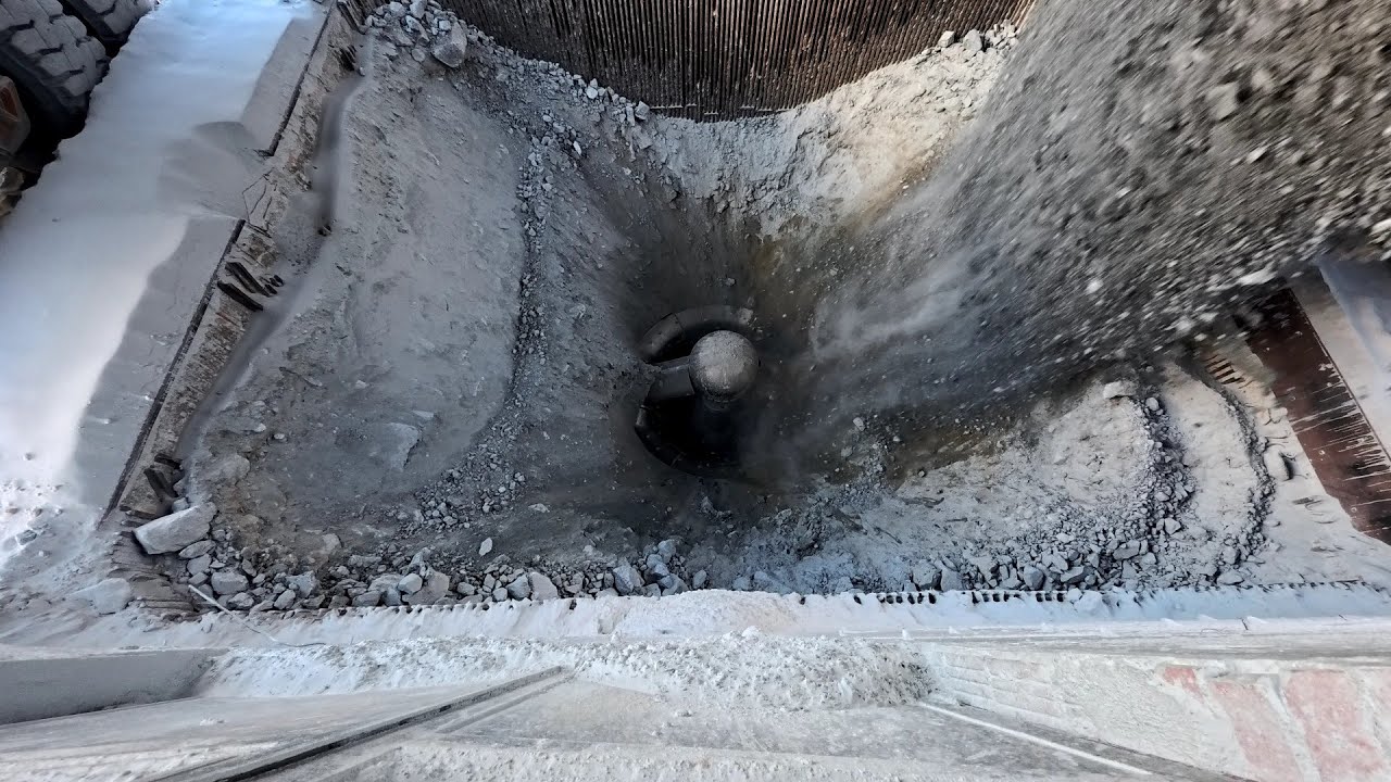 Massive Gyratory Cone Crusher Eats Ore Rocks Like It’s Nothing