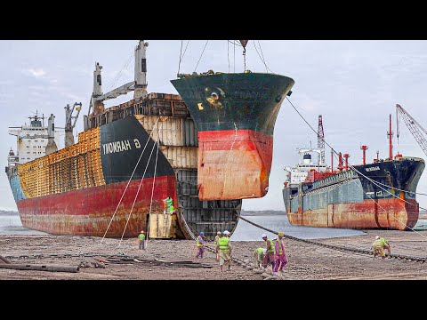 How they Scrap and Recycle Gigantic Dying Ship - Shipyard