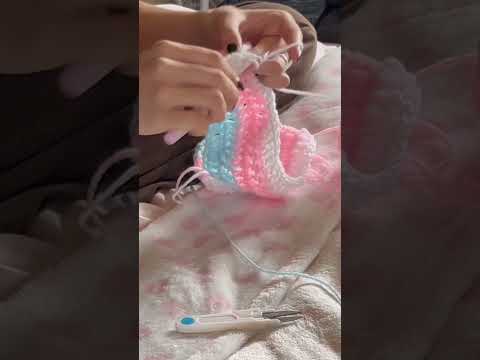 Crocheting a cat beanie #crochet #crochetfashion