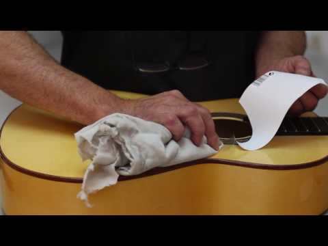 Cómo poner un golpeador en tu guitarra flamenca (English subtitles)