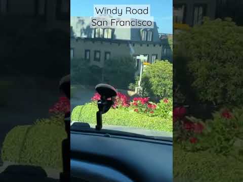 Winding Road (Lombard Street) in San Francisco