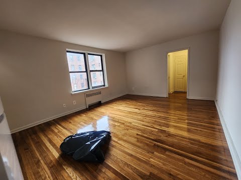 Studio apartment for rent in Dry Harbor, Queens. Read description to apply!!!