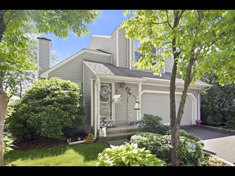 162 Colonial Road, Unit 12 Stamford, CT | ColdwellBankerHomes.com