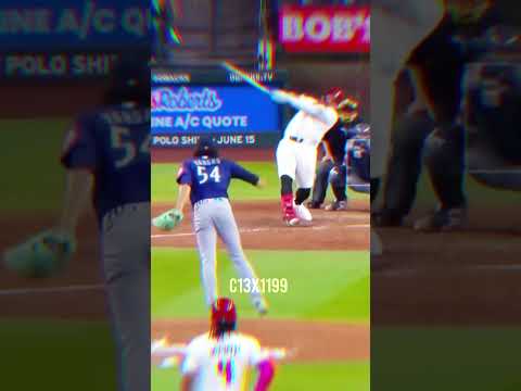 Josh Naylor Hits a WALKOFF Grand Slam!