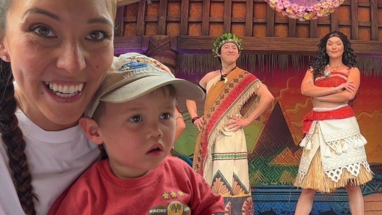 The most MAGICAL day at Disneyland Hong Kong 🏰✨