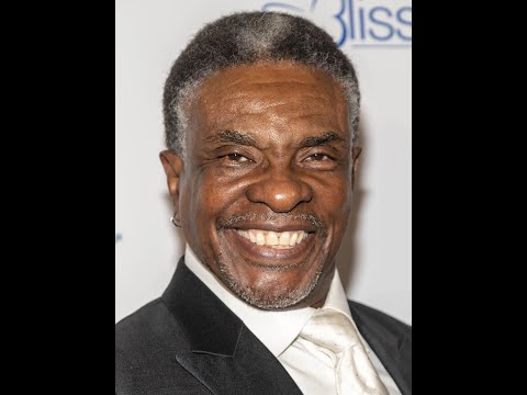 Keith David as Gordon