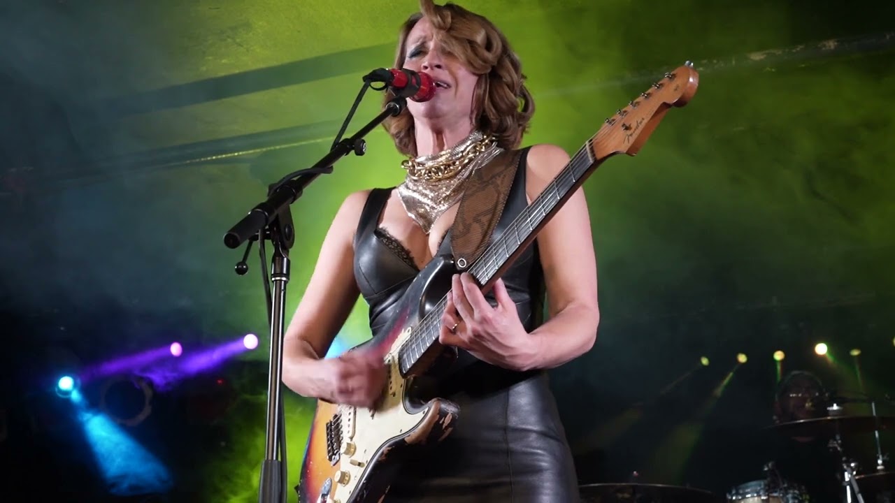 Ana Popovic  