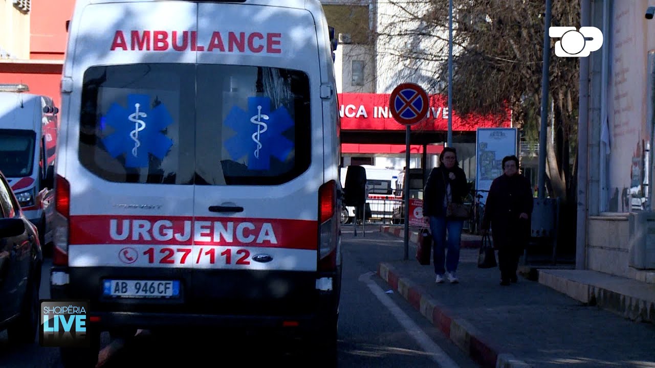 Plas te Pediatria, qytetari: Po ma lënë fëmijën të vdesë, kam 5 orë ... Plas te Pediatria, qytetari: Po ma lënë fëmijën të vdesë, kam 5 orë ...