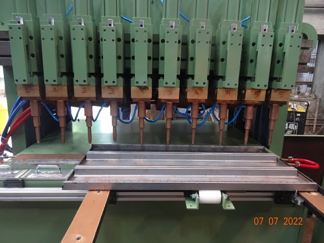 Spot Welding Machines - Multiple Spot Station Welding Machine ...