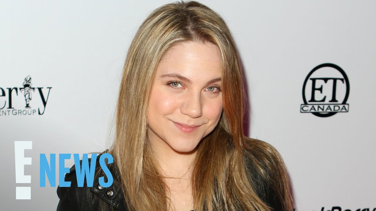 Why Lauren Collins Didn't Participate in New ‘Degrassi’ Documentary | E! News