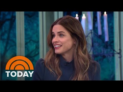 Amanda Peet Talks New Show ‘The Romanoffs’ | TODAY