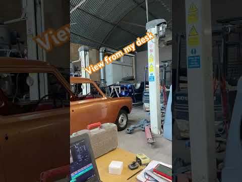 Today’s view #austina40 #classicmini #roversd1 #fordescortmk2 #landrover #triumphstag #mjkblasting