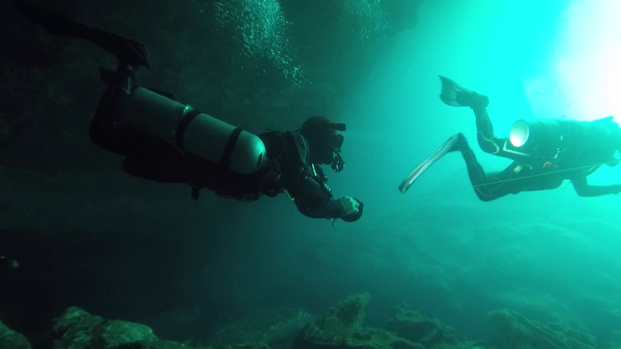 Introductory to Cave IANTD | Pluto Dive