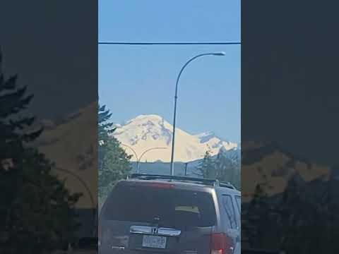 June Mt Baker at 3288m as seen from the Vancouver side Canada 🇨🇦