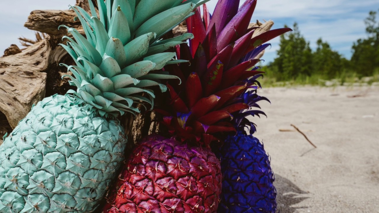 PINEAPPLE WALLPAPERS APP by WALLPAPPERLY