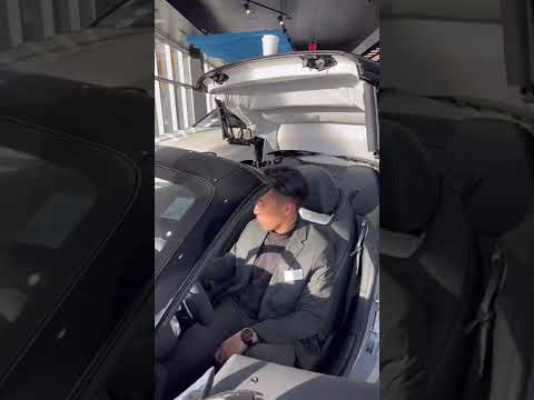 How INSANE Is The Soft Top In The New 2023 Mercedes-AMG SL 63! #shorts #youtubeshorts #sl63amg