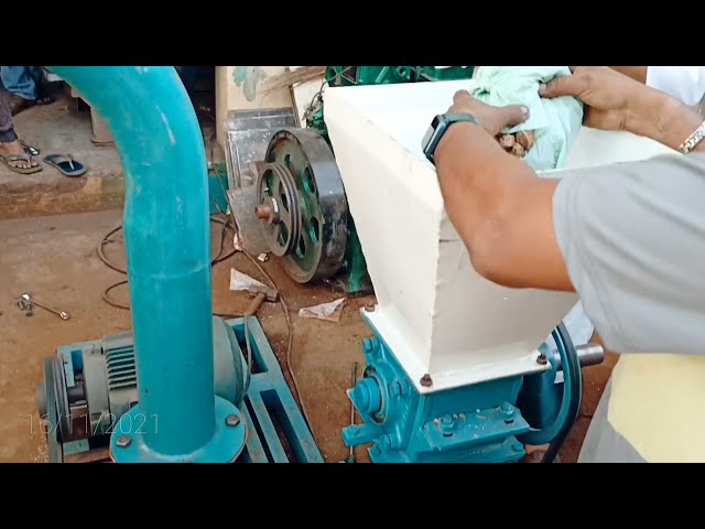 Ayurvedic Product Grinding Machine - Shikakai Powder Making Machine ...