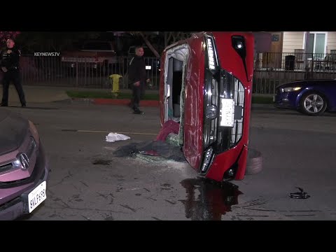 Bell Gardens, Los Angeles County, CA: Driver Trapped After Crashing Into Parked Vehicles