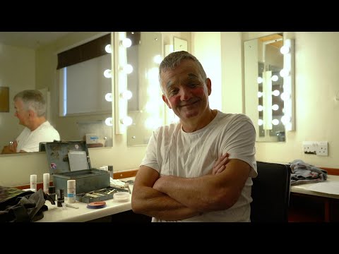 Panto in a Pickle! | Richard Gauntlett Interview