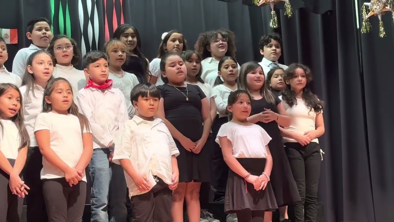 Winnetka Elementary’s 22-23 Cinco de Mayo Dance