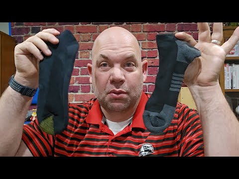 Comparing GOLDTOE and Coovan ankle socks