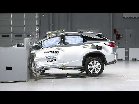 2016 Lexus RX driver-side small overlap IIHS crash test