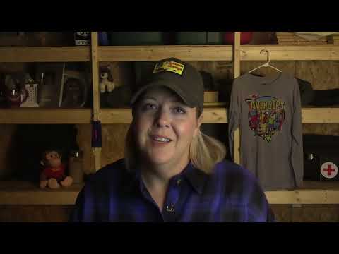 Let’s talk about non-verbal cues, politics, Walz, and normal ...