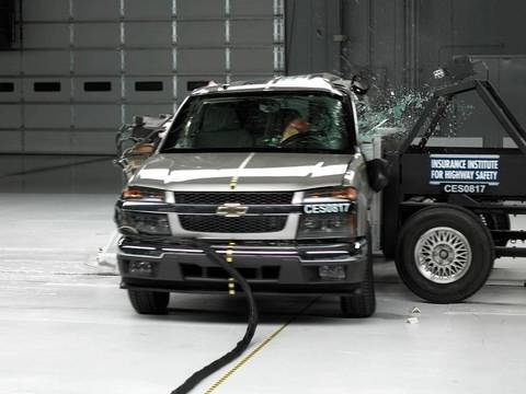 2008 Chevrolet Colorado crew cab side IIHS crash test