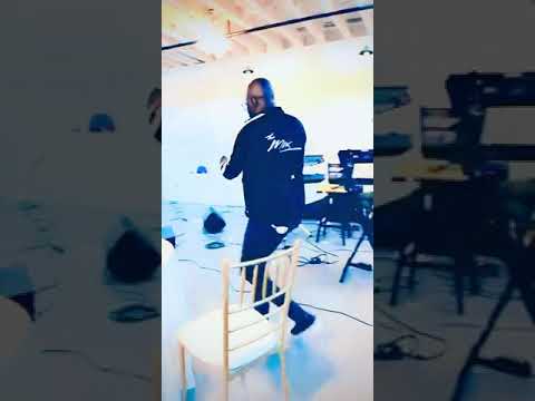 Ronell Fuller singing “ Creator “ #FullerBros. #Jfulondrums #brunomars #Johnlegend #pop #music #NY