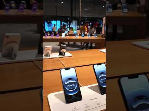 Is this the most amazing tech store in 2025 #apple #store #iphone #mac #bangkok