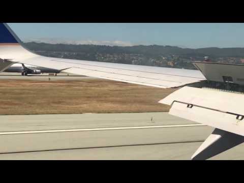 Stunning footage shows simultaneous parallel plane landing in San ...