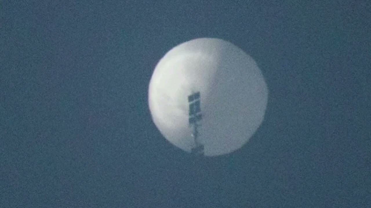 Suspected Chinese spy balloon was 200ft tall - US defence official