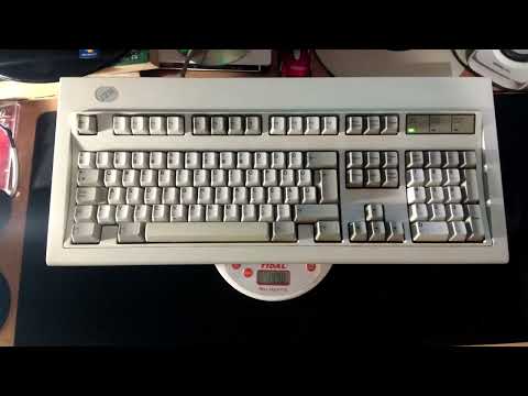 IBM Model M overview - Most Overrated Retro Keyboard?
