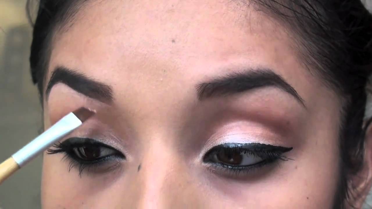 How I Fill In My Eyebrows